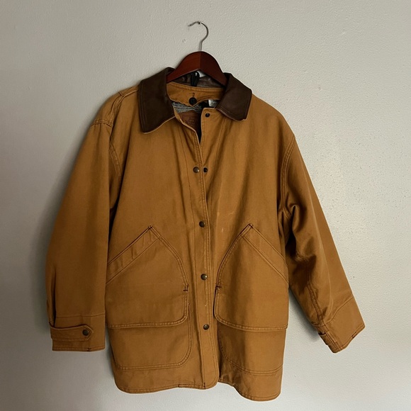 Woolrich | Jackets & Coats | Woolrich Barn Jacket Size M | Poshmark